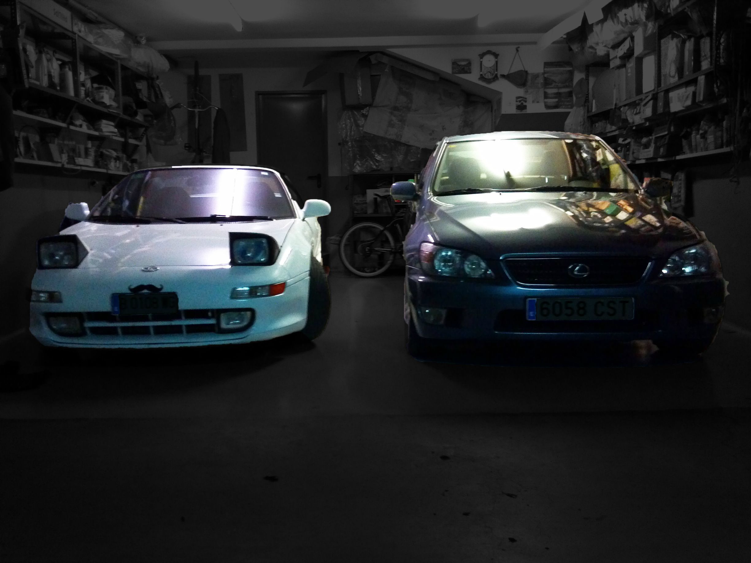 Toyota MR2 SW20 y Lexus IS200 GXE10 Presentación - Proyectos - ClubJapo